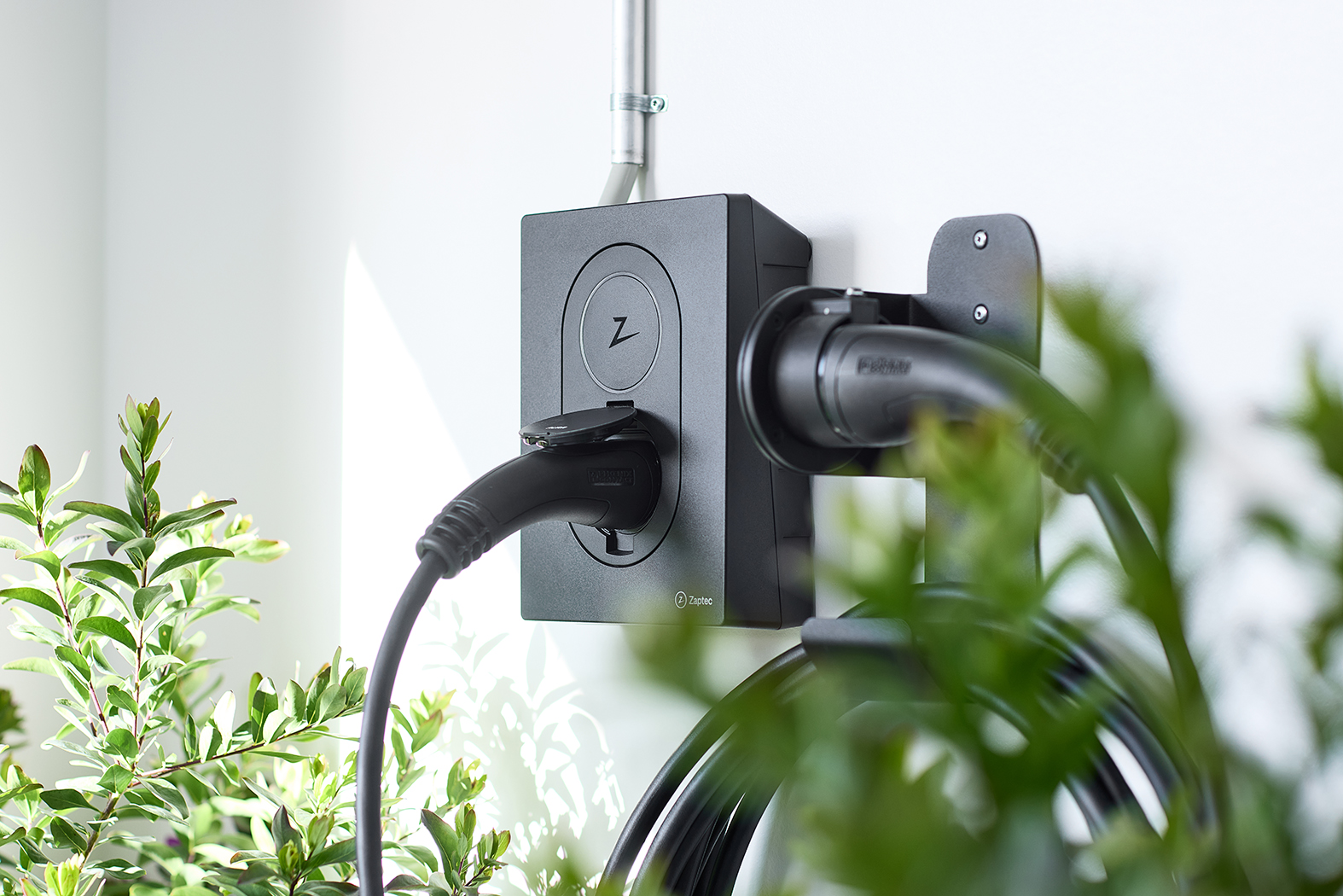 Få en ladeboks til din elbil fra AURA - altid inkl. professionel ...